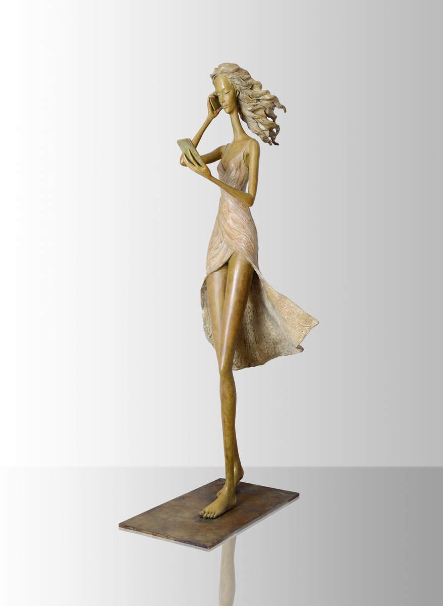 Behind the Screen (grande)